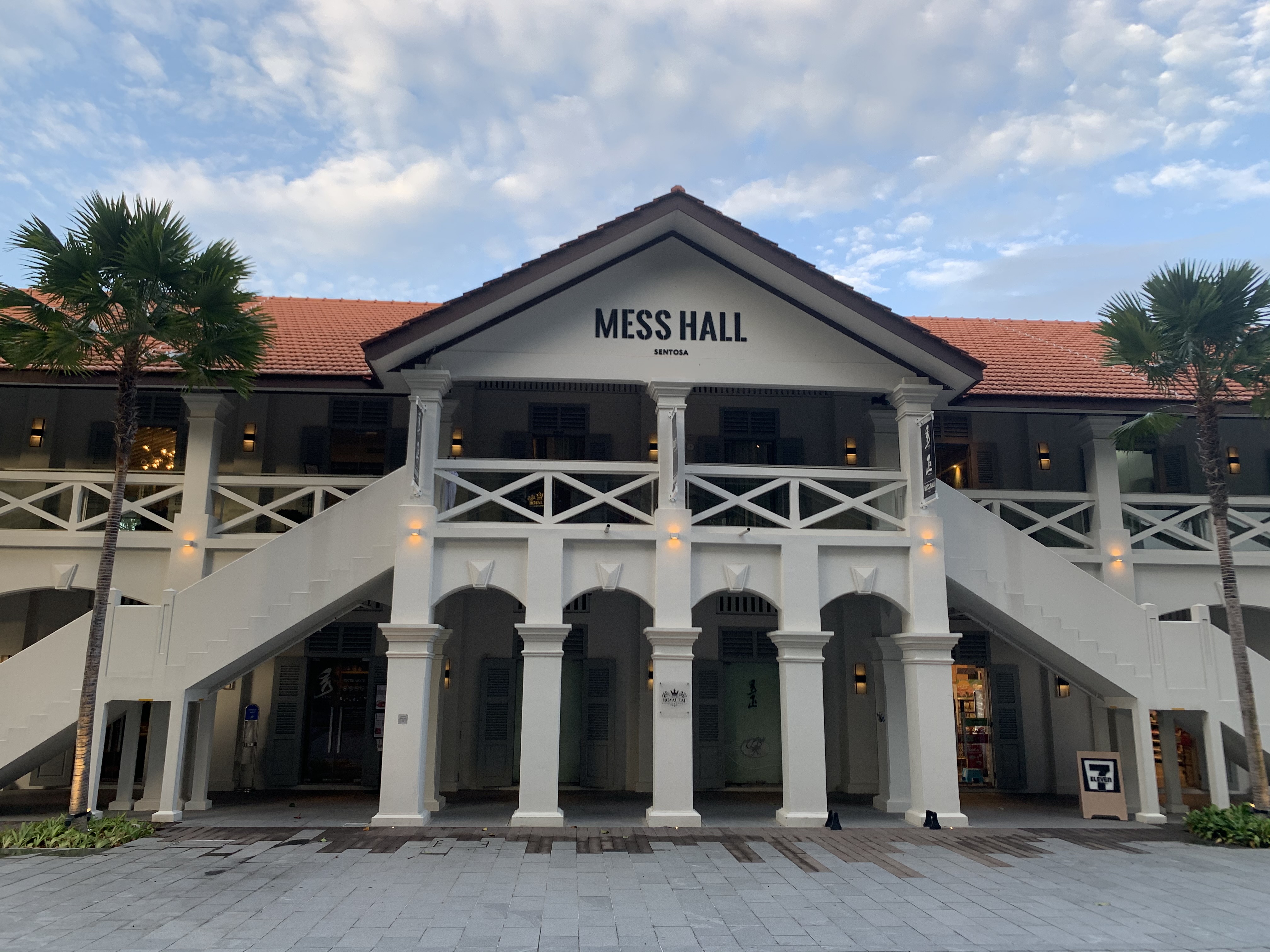 The Kitchen Table | Sentosa