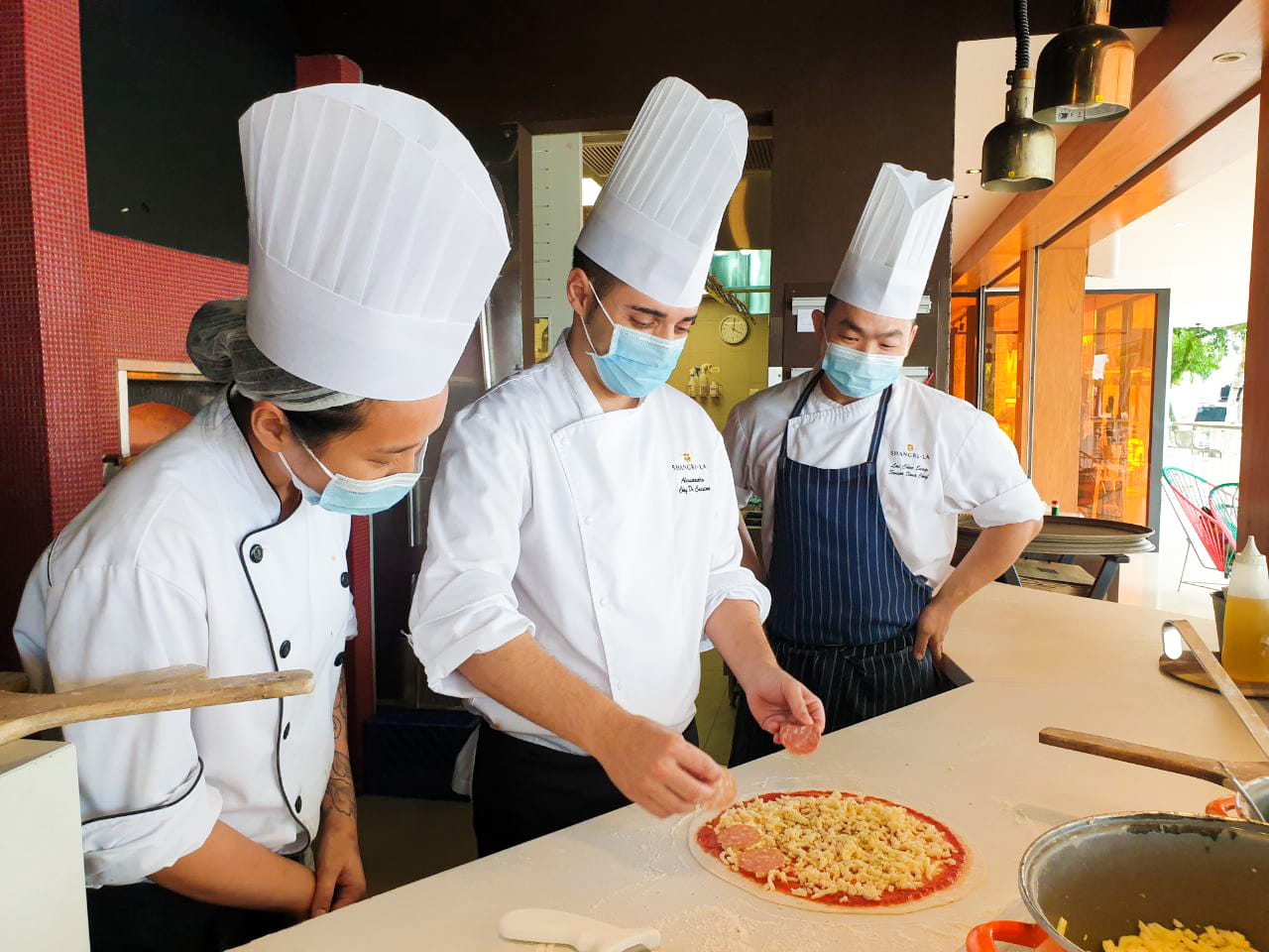 Chef Alessandro Delle Cave: Cooking original Italian food with love at ...