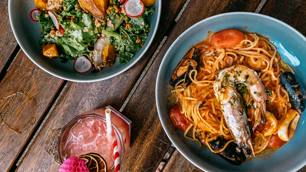 Sentosa Island's Top Seafood Dining: Crabs, Oysters & More