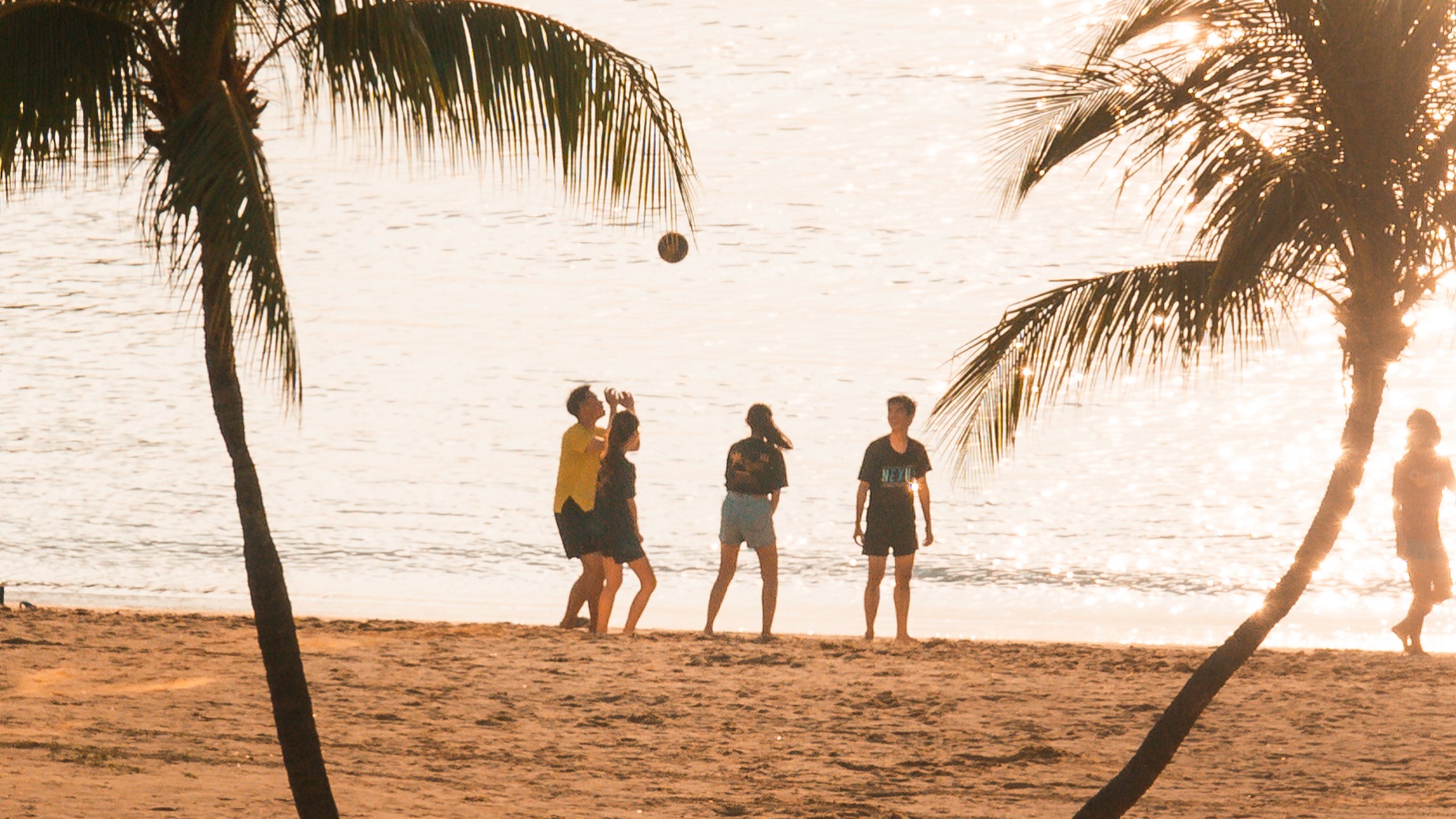 Top ideas to let loose with your friends at Sentosa