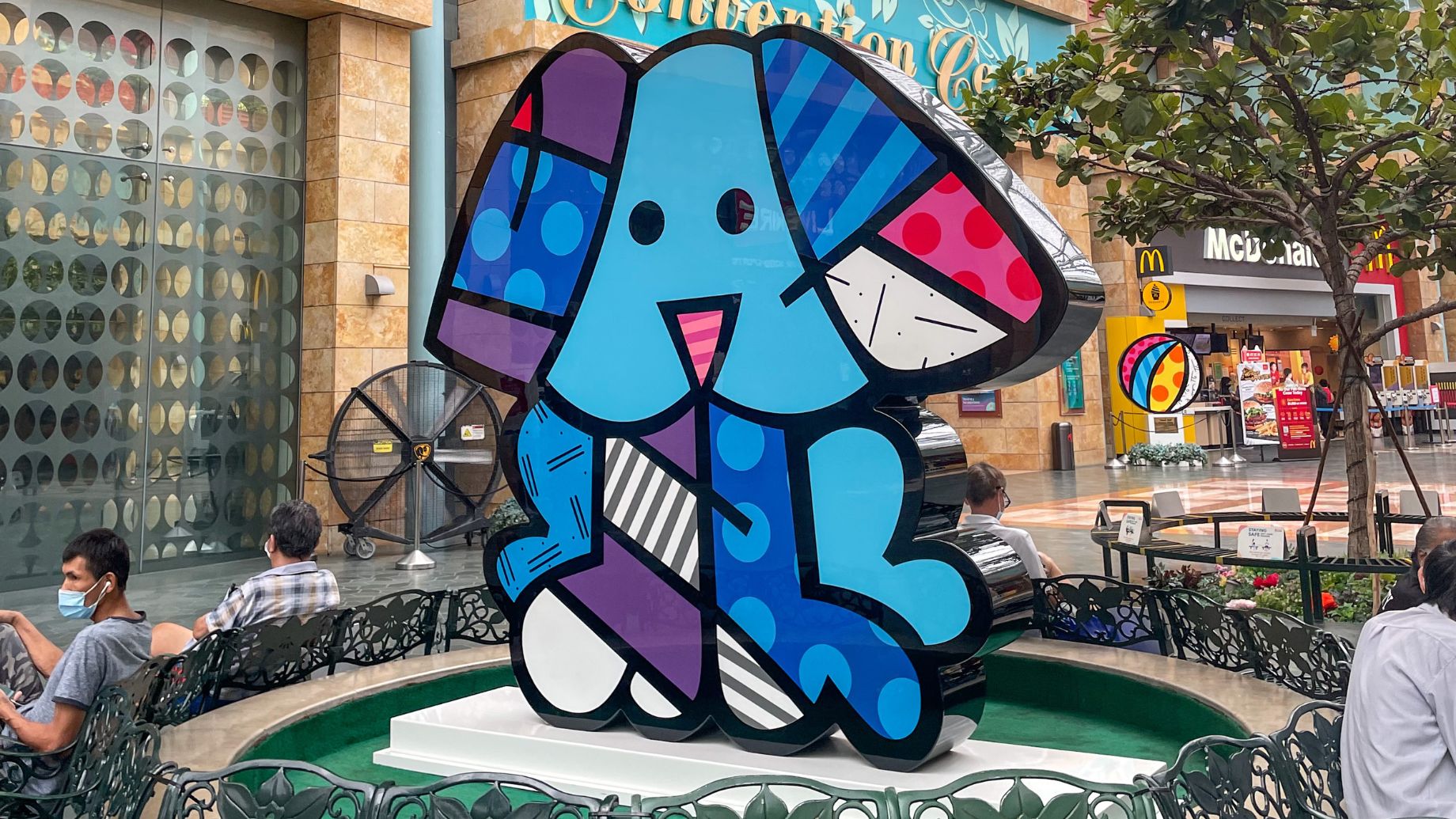 Sculptures you can find around Sentosa