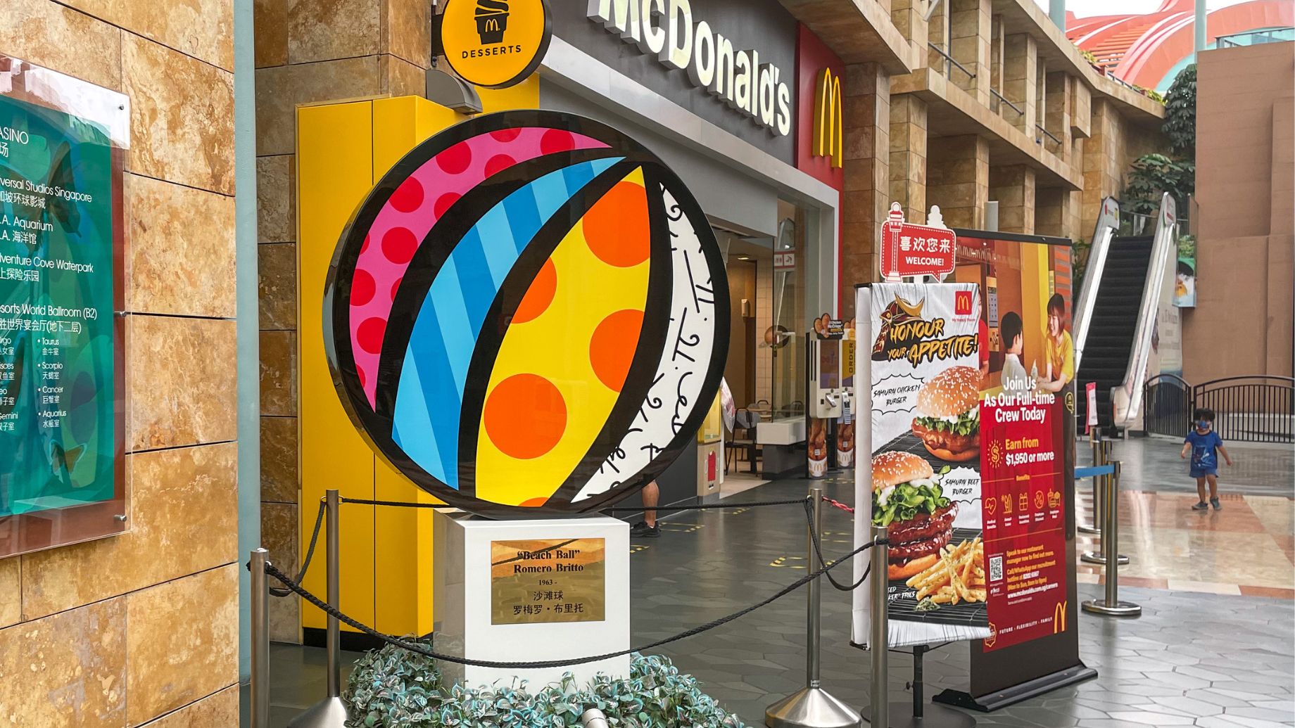 Sculptures you can find around Sentosa