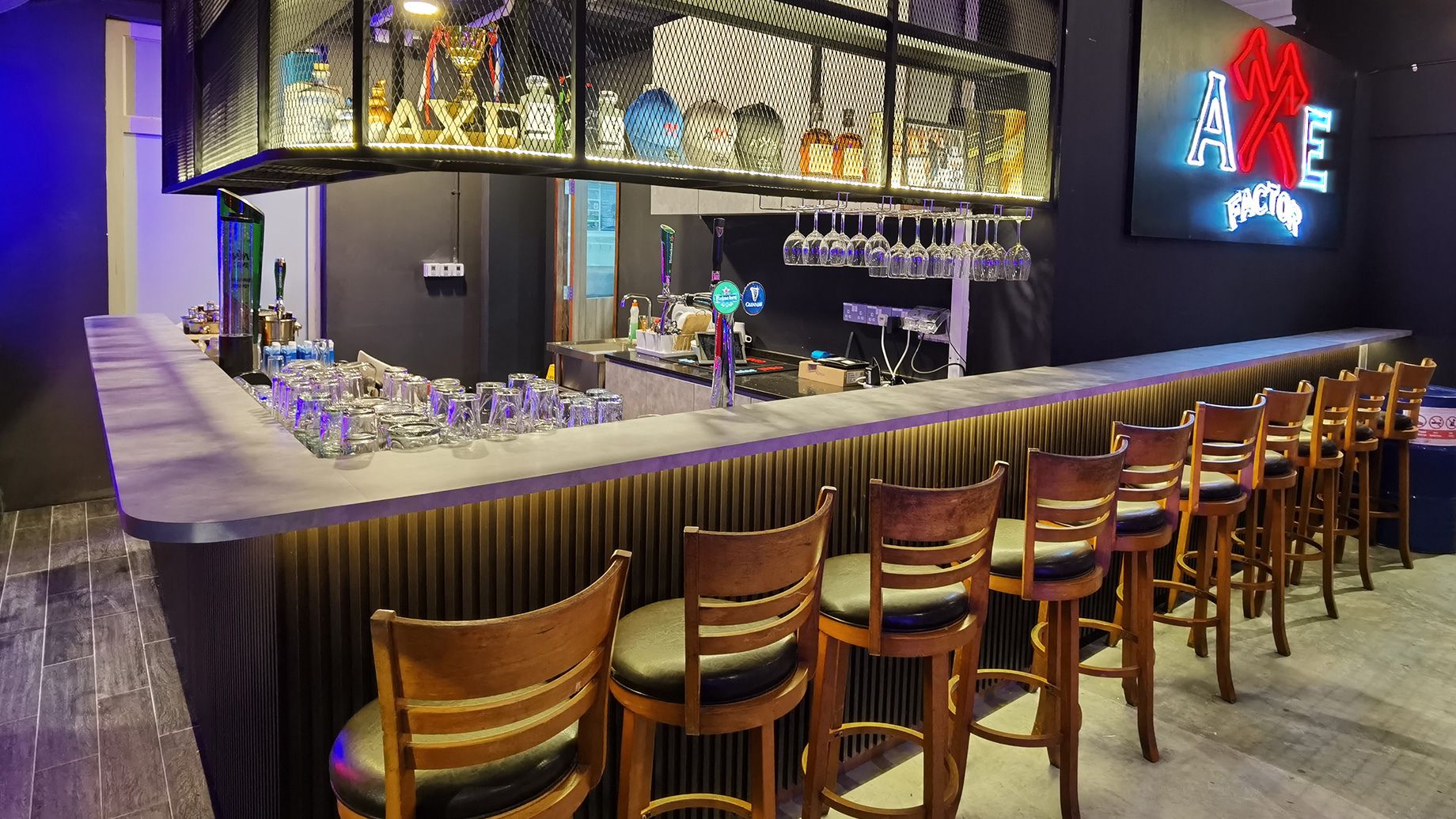 Axe Factor | Axe Throwing Experience | Sentosa