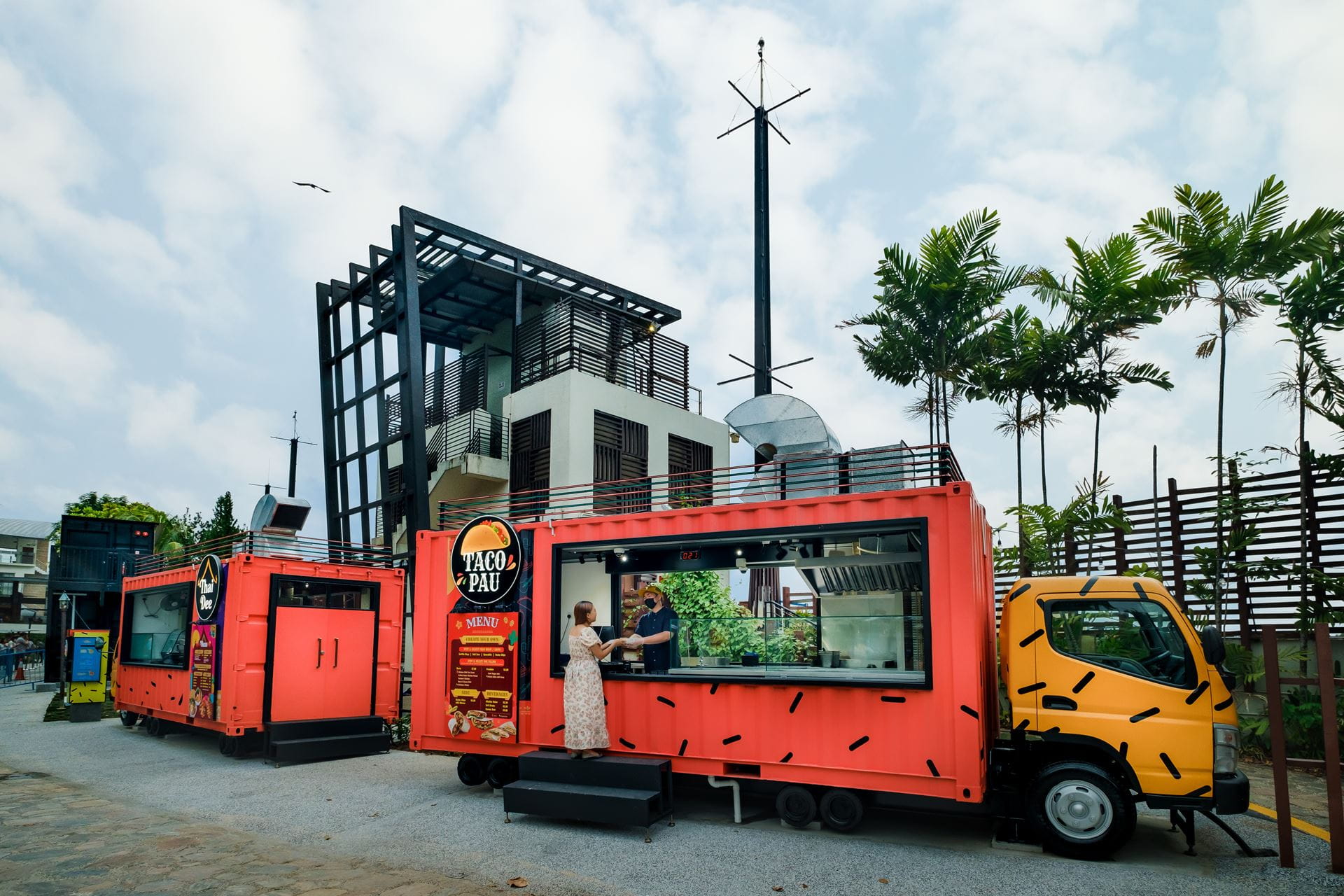 Central Beach Bazaar | Sentosa