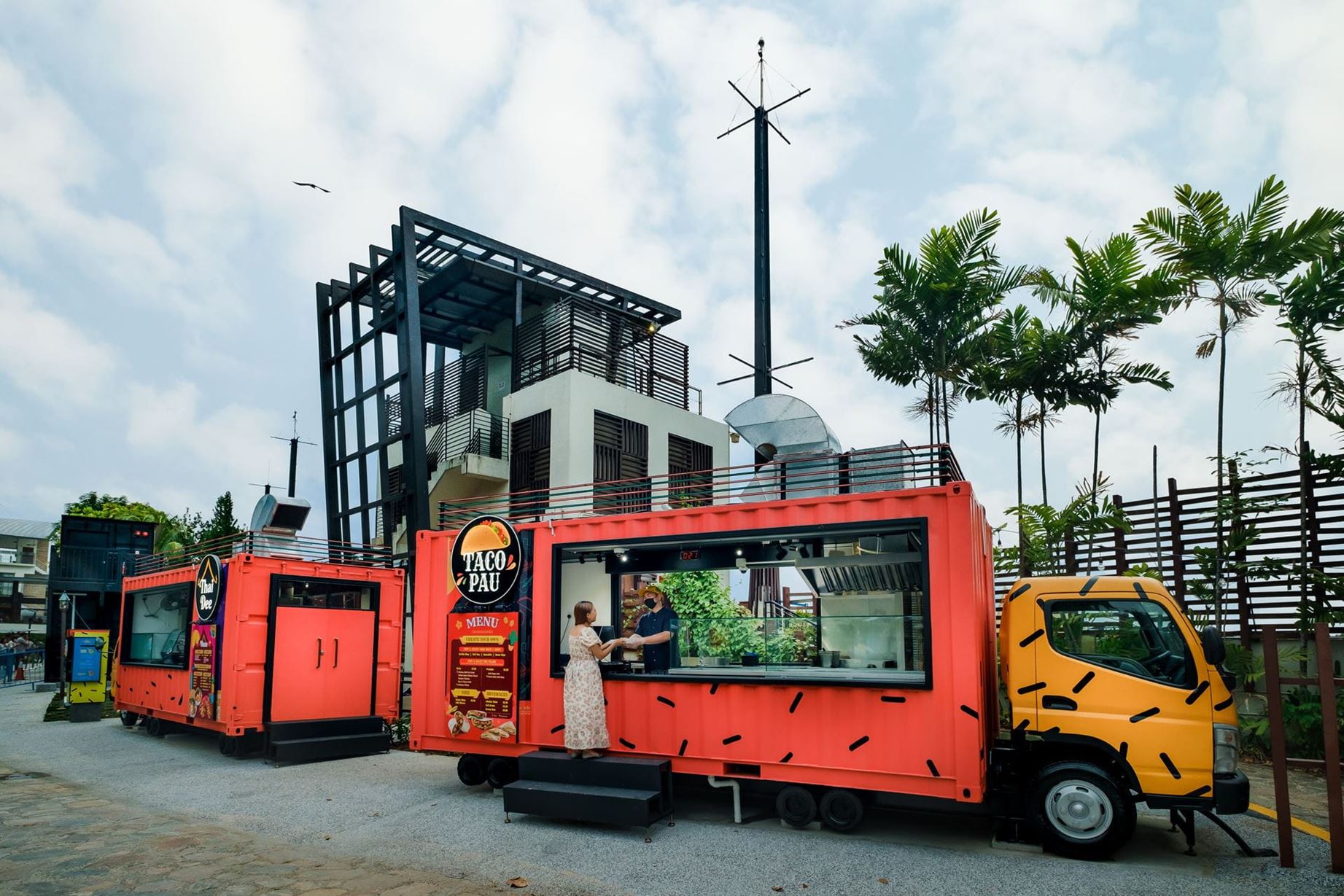 Central Beach Bazaar | Sentosa