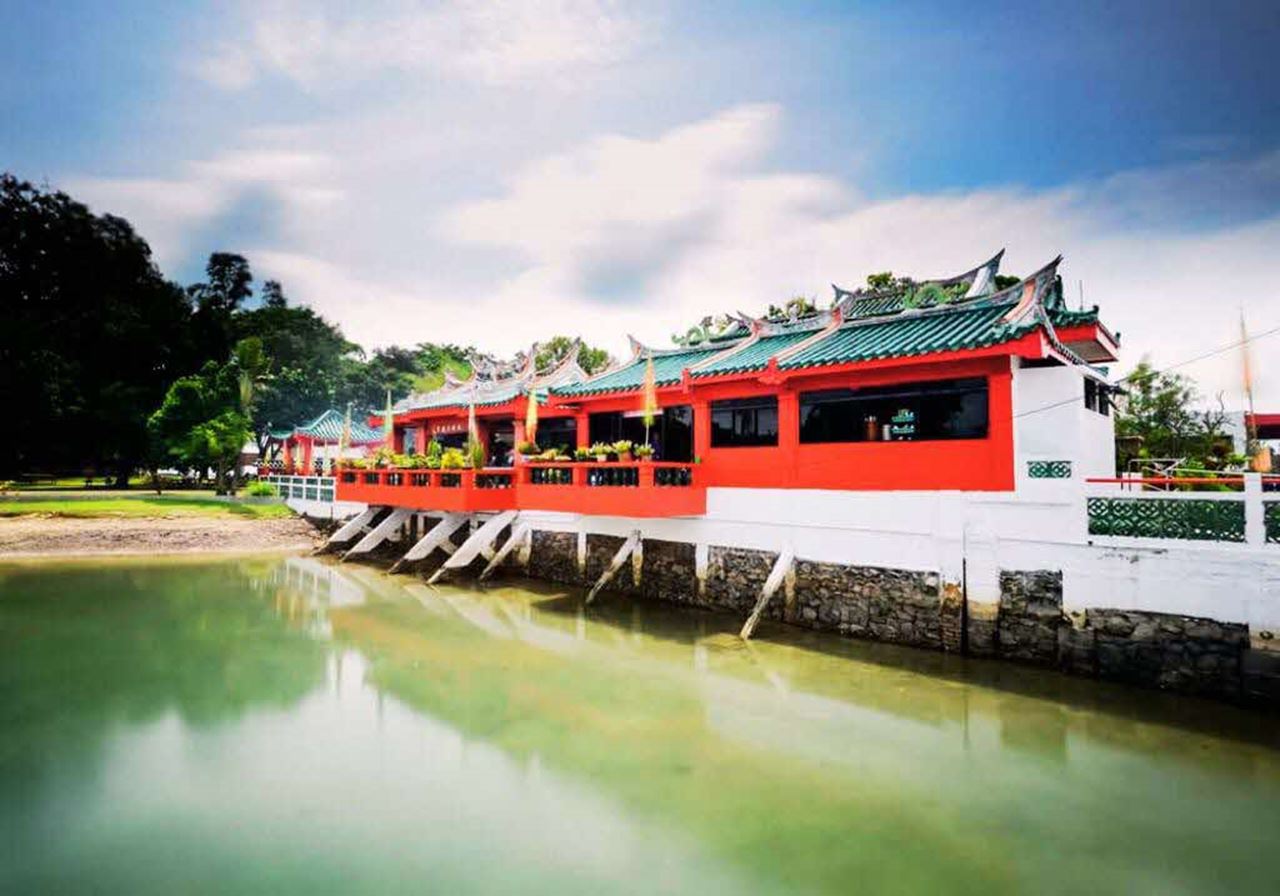 YachtCruiseSG – Sentosa Yacht Charters & Ferry to Lazarus Island