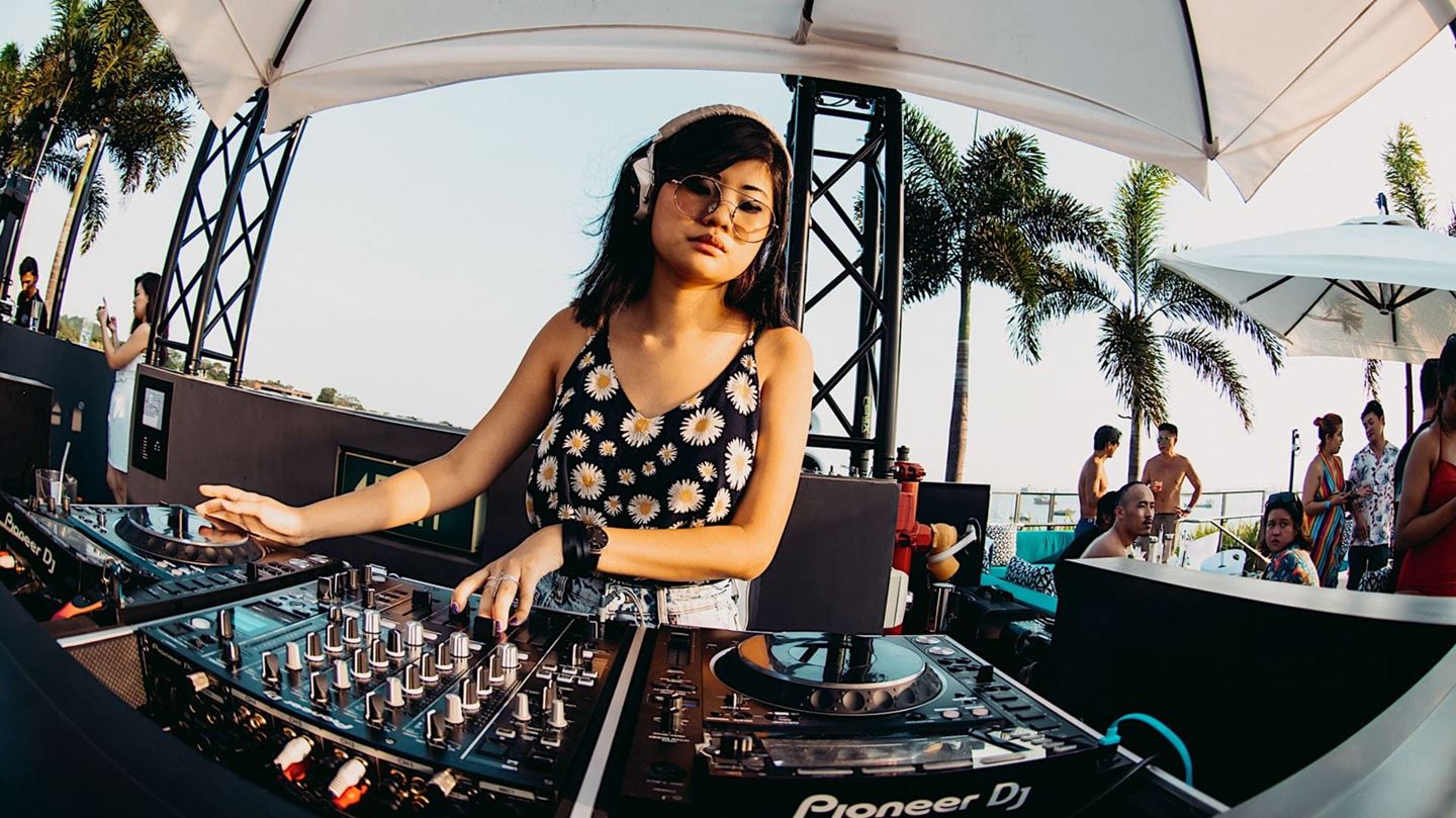 1-Altitude Coast | Sentosa