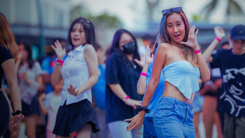 K-POP Random Play Dance