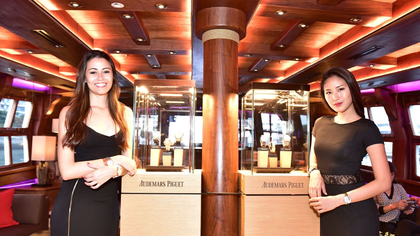Royal Albatross: MICE, Weddings and D&D by the sea in Sentosa